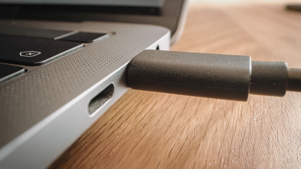 Top 10 Reasons for Laptop Plugged In Not Charging | Robots.net