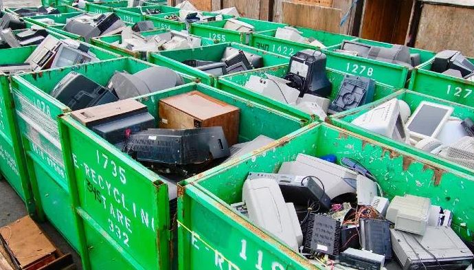 How To Properly Dispose and Recycle a Used or Old Laptop | Robots.net
