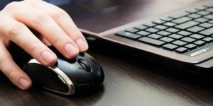 How to Use a Mouse Jiggler to Keep PC Always Awake | Robots.net