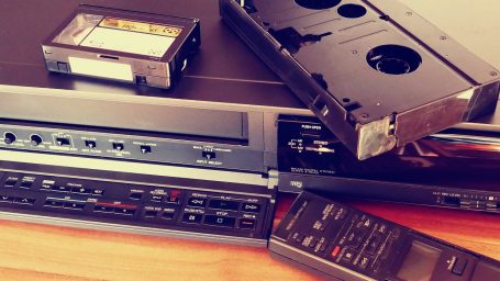 How to Convert VHS to Digital and DVD (DIY Guide) | Robots.net