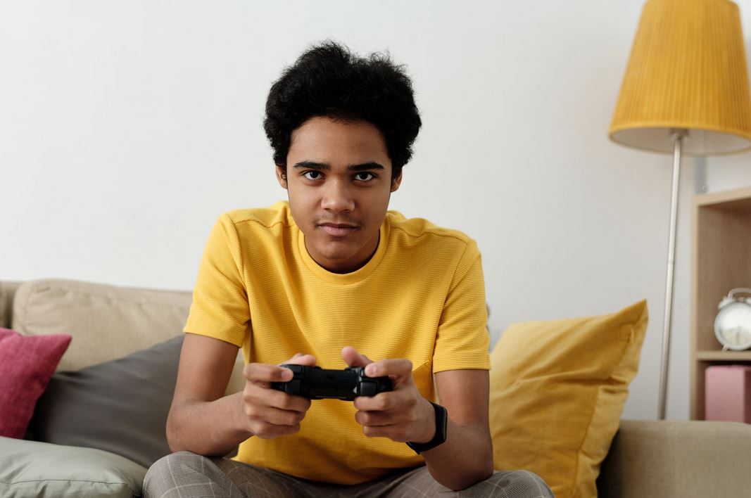 Benefits of Playing Video Games: Boost Your Mind! | Robots.net
