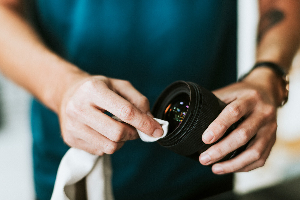 Easy Tips On How To Clean Camera Lens To Take Clear Pictures