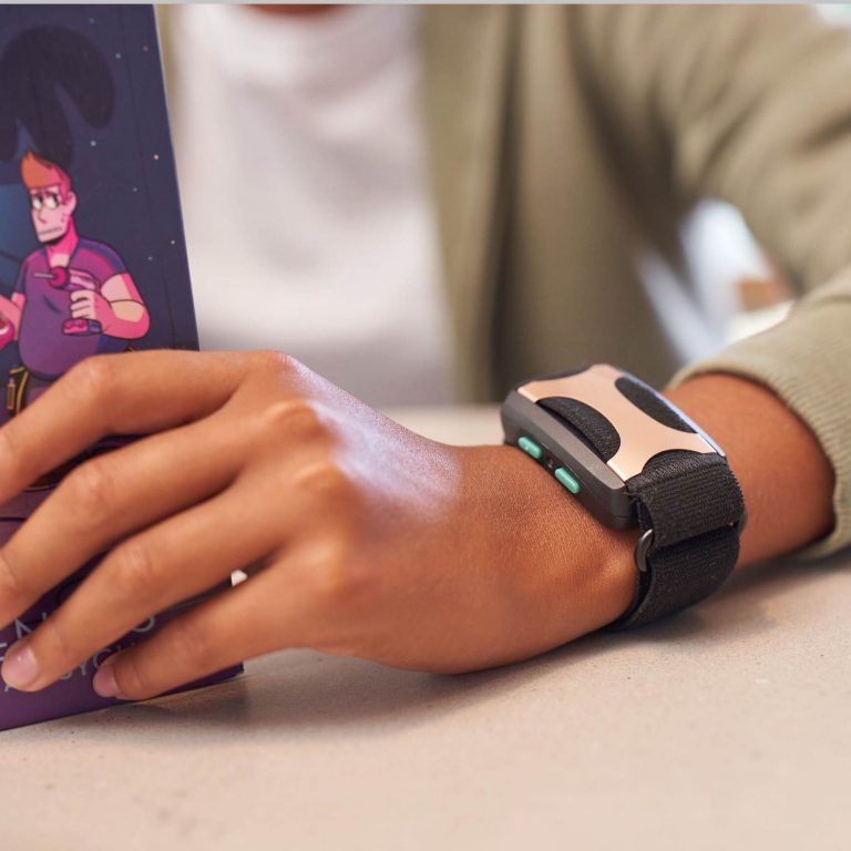 Apollo Neuro: A Review of the Wearable Device for Stress Relief ...