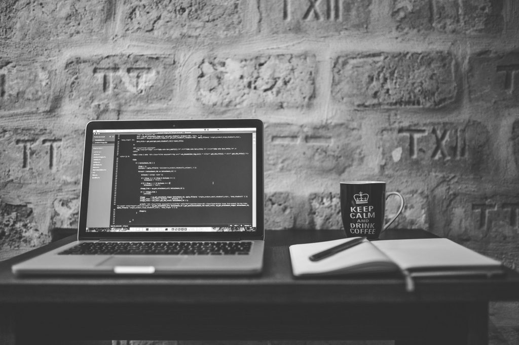 7 Reasons Why Beginner Programmers Should Study PHP Programming Language | Robots.net