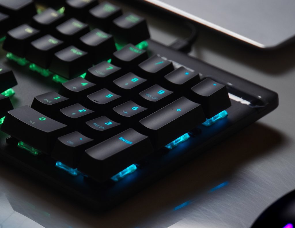 10 Best Mechanical Keyboard Models for Mac | Robots.net