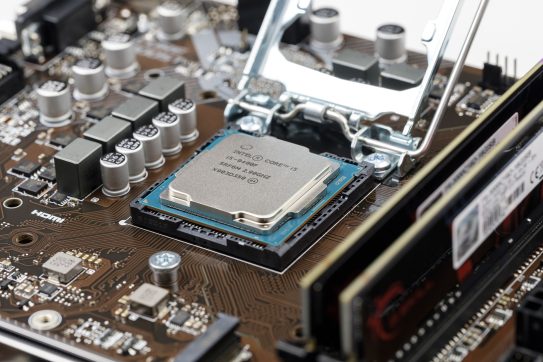 9 Best CPU Overclocking Software Available Today | Robots.net