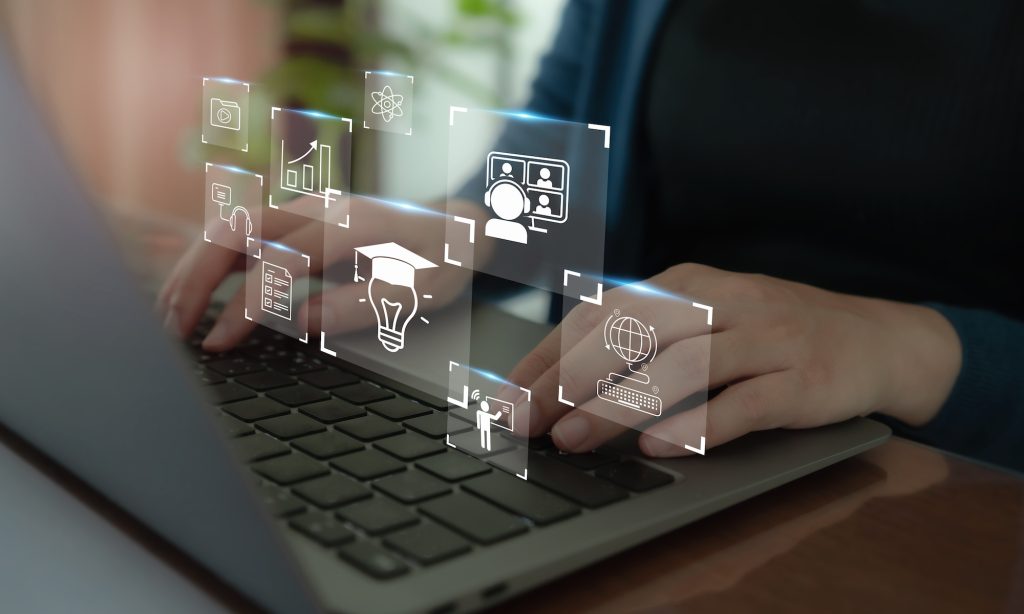 The Pros and Cons of Technology in Education | Robots.net