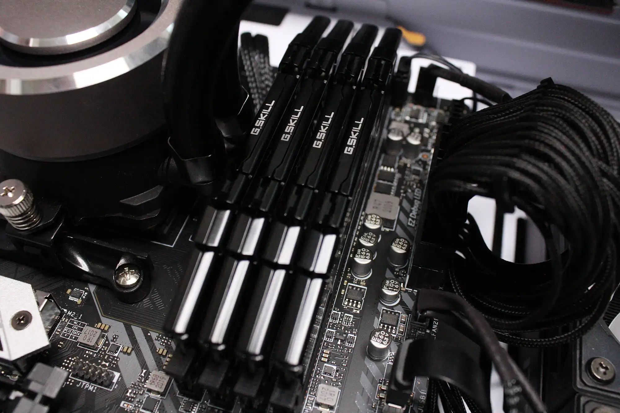 Why Does RAM Have Heatsink Robots