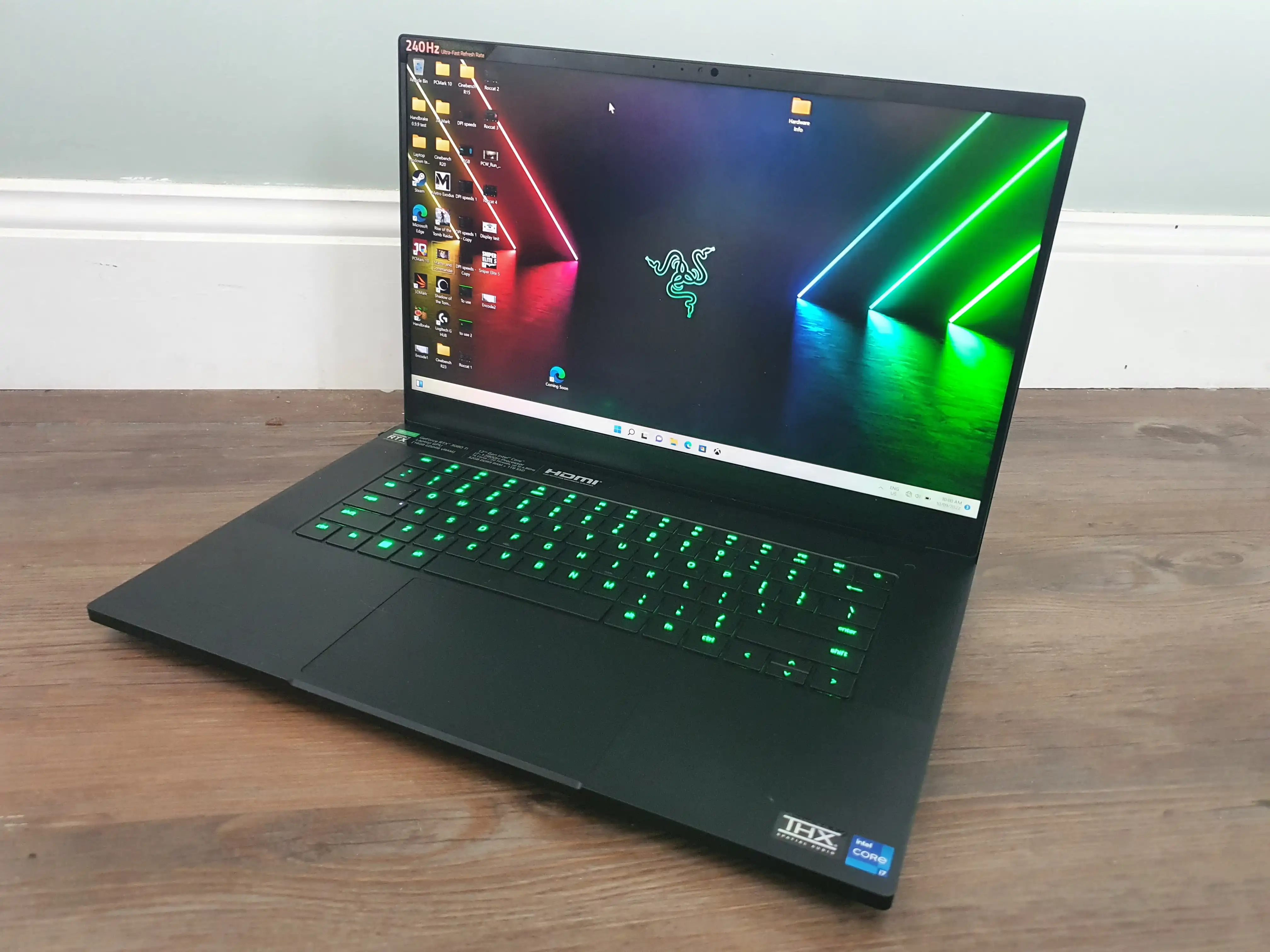 8 Best Razer Blade Gaming Laptop For 2023 Robots