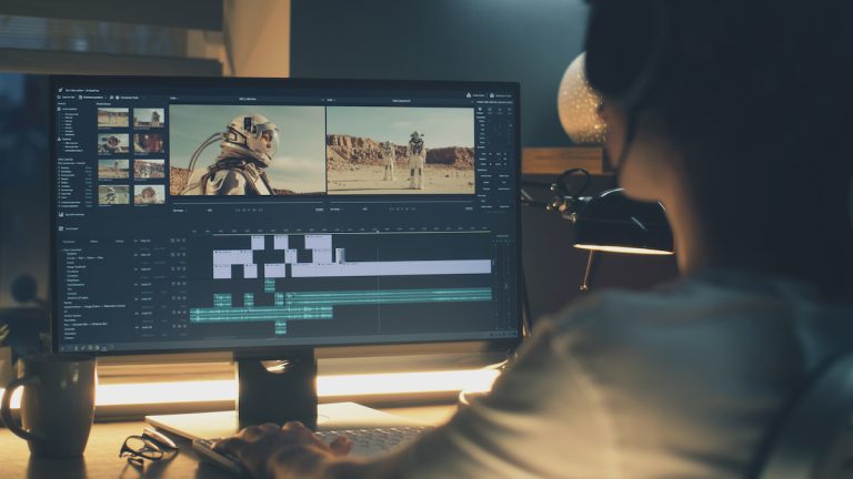 7 Best AI Video Upscaling Software in 2024 [Free & Paid] | Robots.net